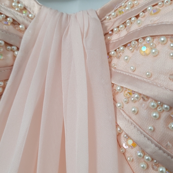 La Femme | Dresses | Ladies Light Pink Formal Dress | Poshmark